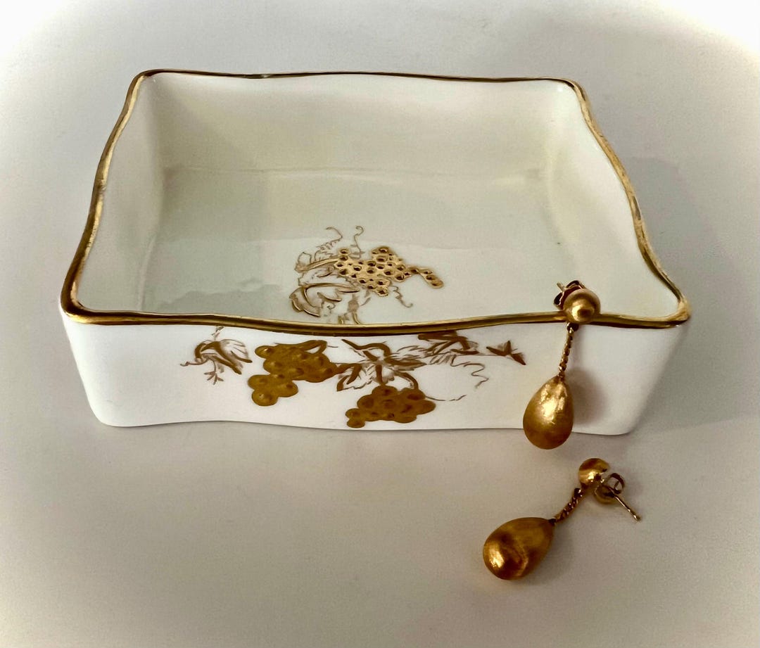 REGENCY GIFT SET 14K Solid Gold Drop Earnings With Porcelain Vanity Box ...