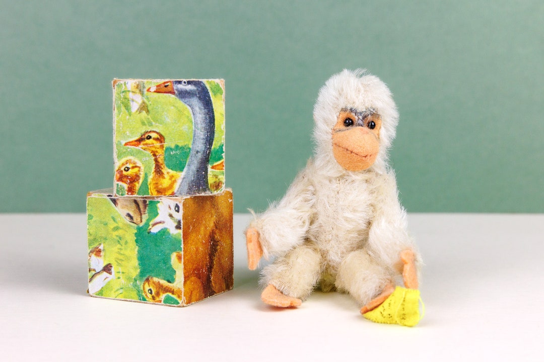 Rare Steiff Miniature White Jocko Monkey With Button and Worn Flag ...