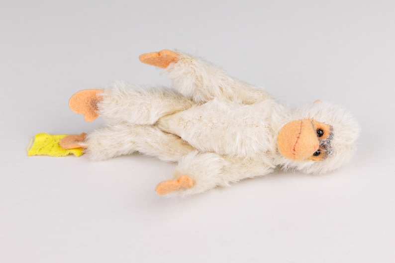 Rare Steiff Miniature White Jocko Monkey With Button and Worn Flag ...