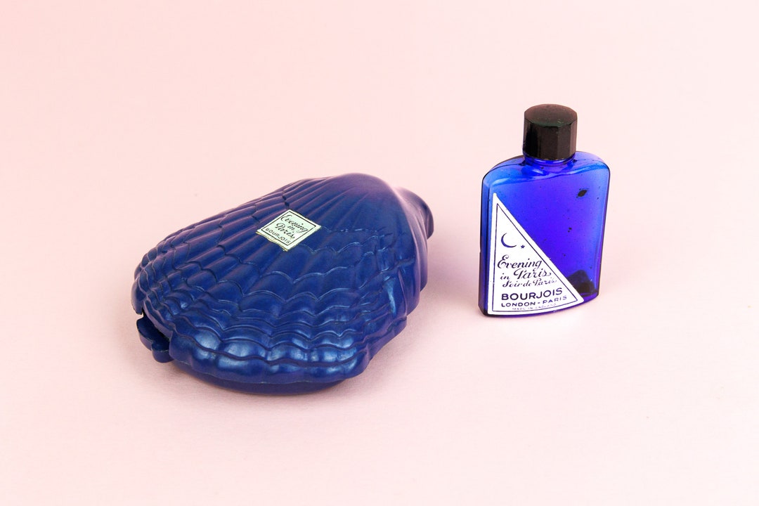 Vintage 30s Bourjois Bakelite Early Plastic Blue Marbled Scallop Shell ...