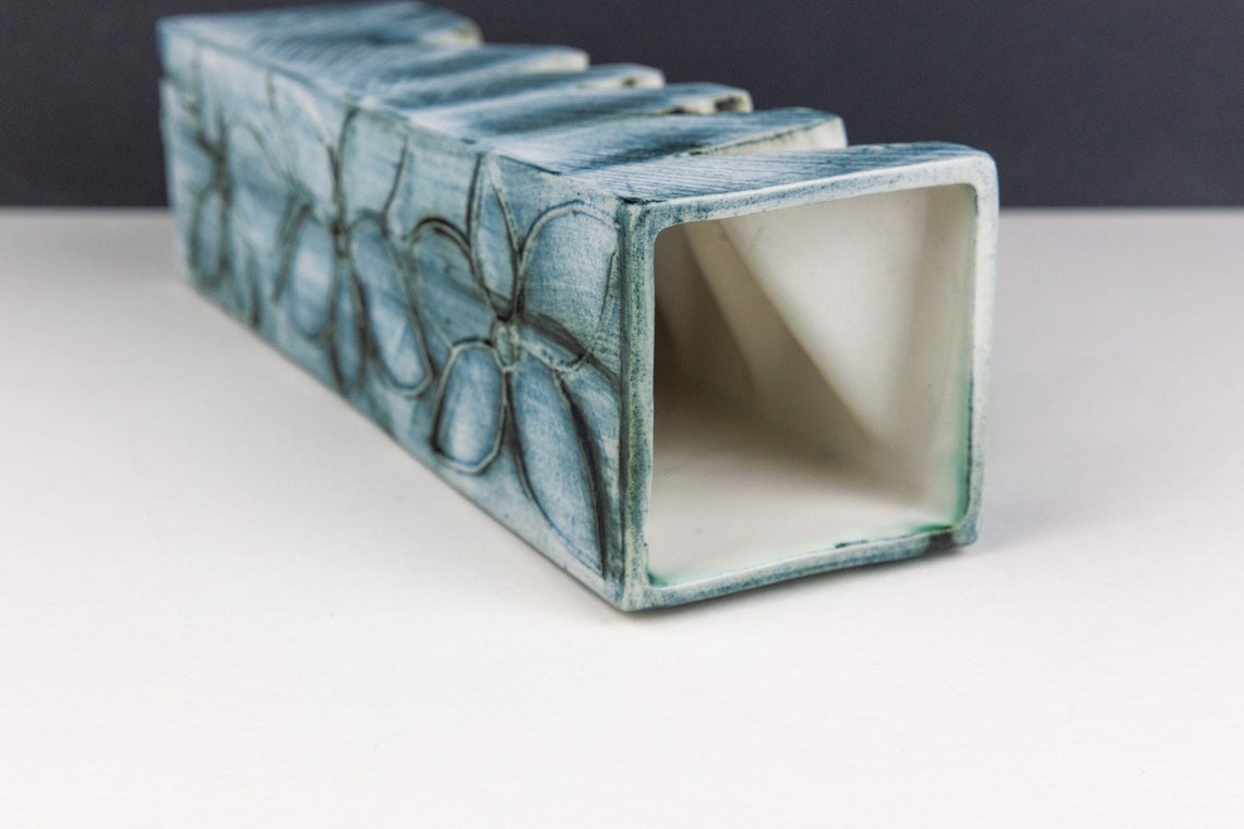 Tall Vintage JOHN BEUSMANS Vase T3 Sculptural Carn Pottery - Etsy UK