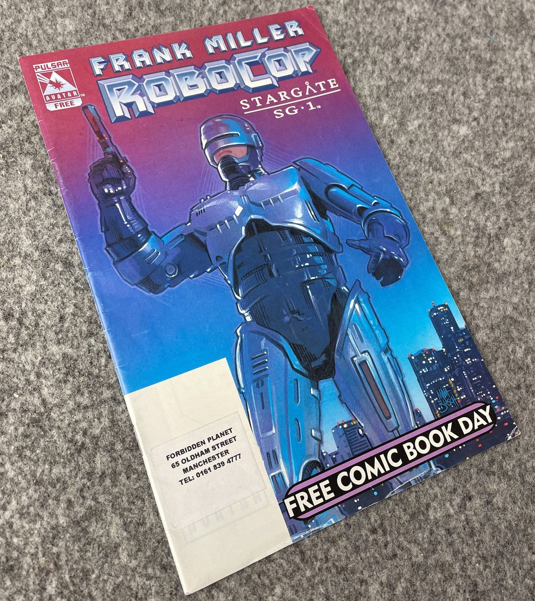 Frank Millers ROBOCOP: Pulsar/avatar Stargate SG 1 Special Edition PB ...