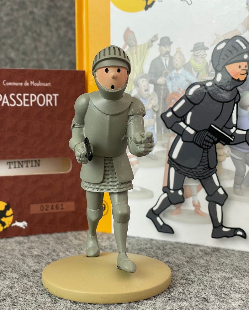Tintin Figurine Officielle #49 Tintin in Armour: America Herge Resin ...