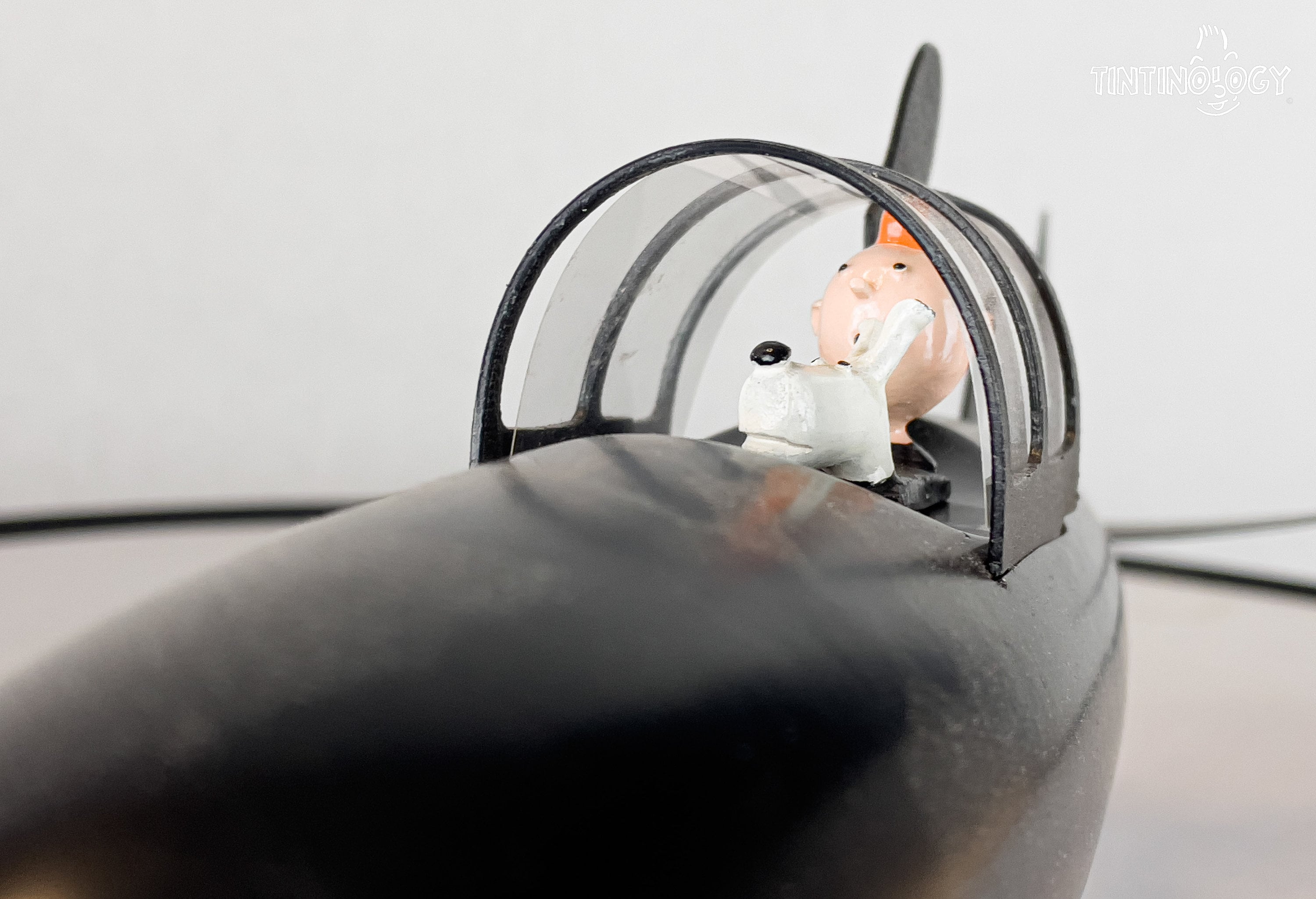 Statuette Aroutcheff Tintin: Shark Submarine V2 1986 32cm - Etsy