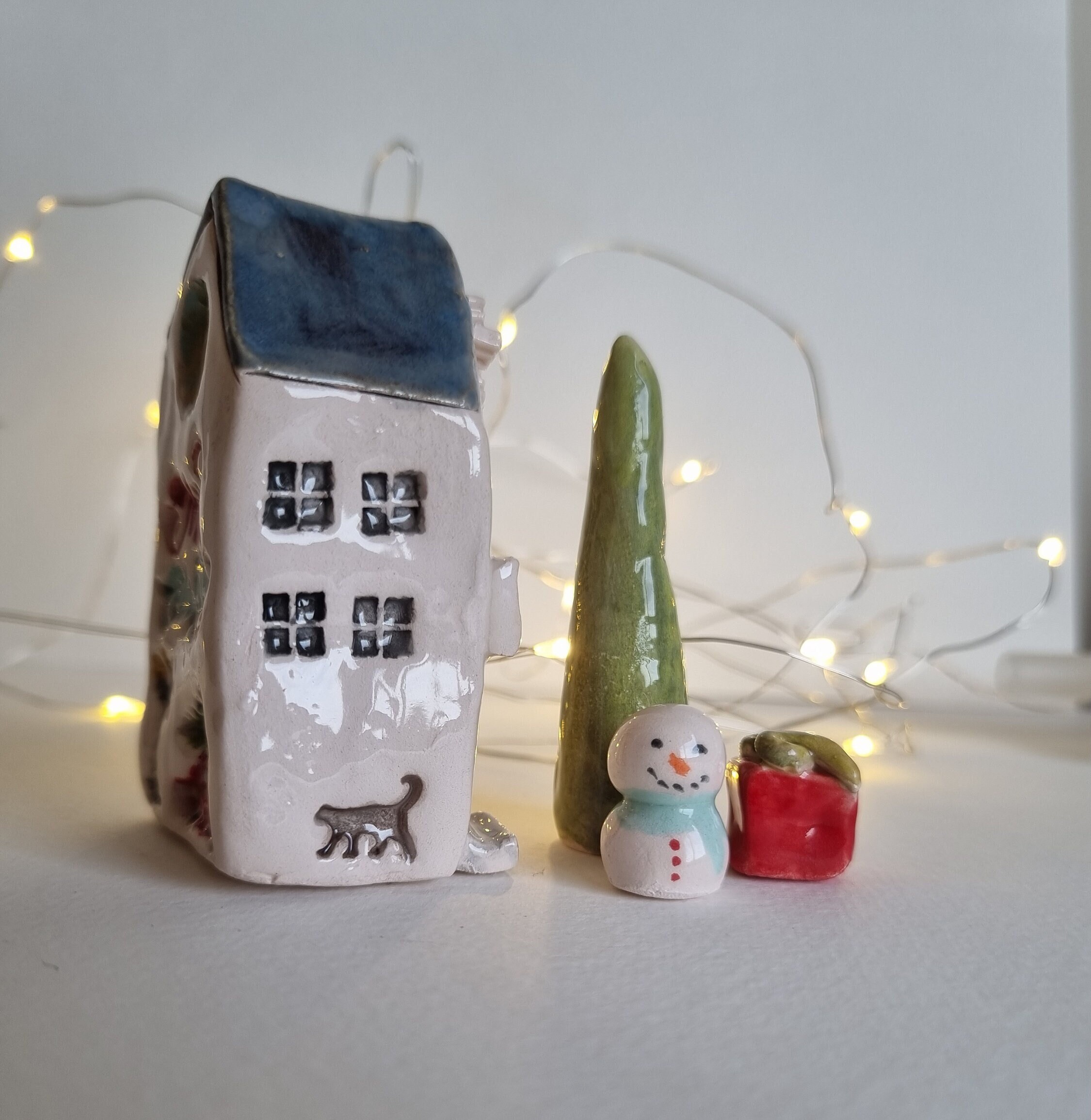 Ceramic Miniature Winter House Set of 4 With Snowman Ceramic - Etsy