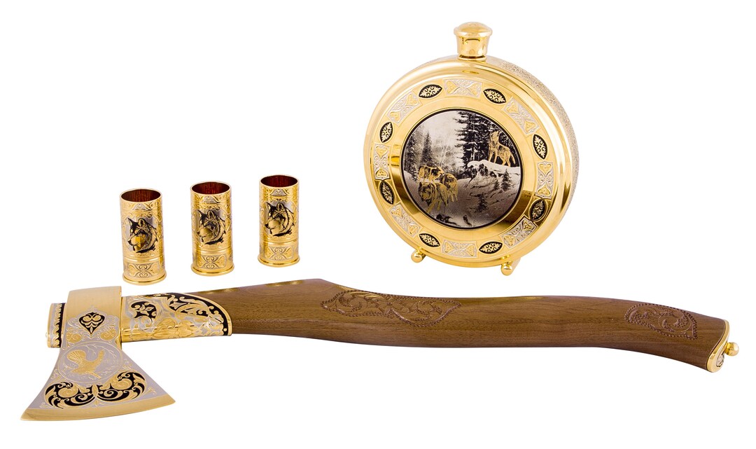 Hunting Set wolf Pack large Flask, 3 Stacks of Cartridge Cases, Axe ...