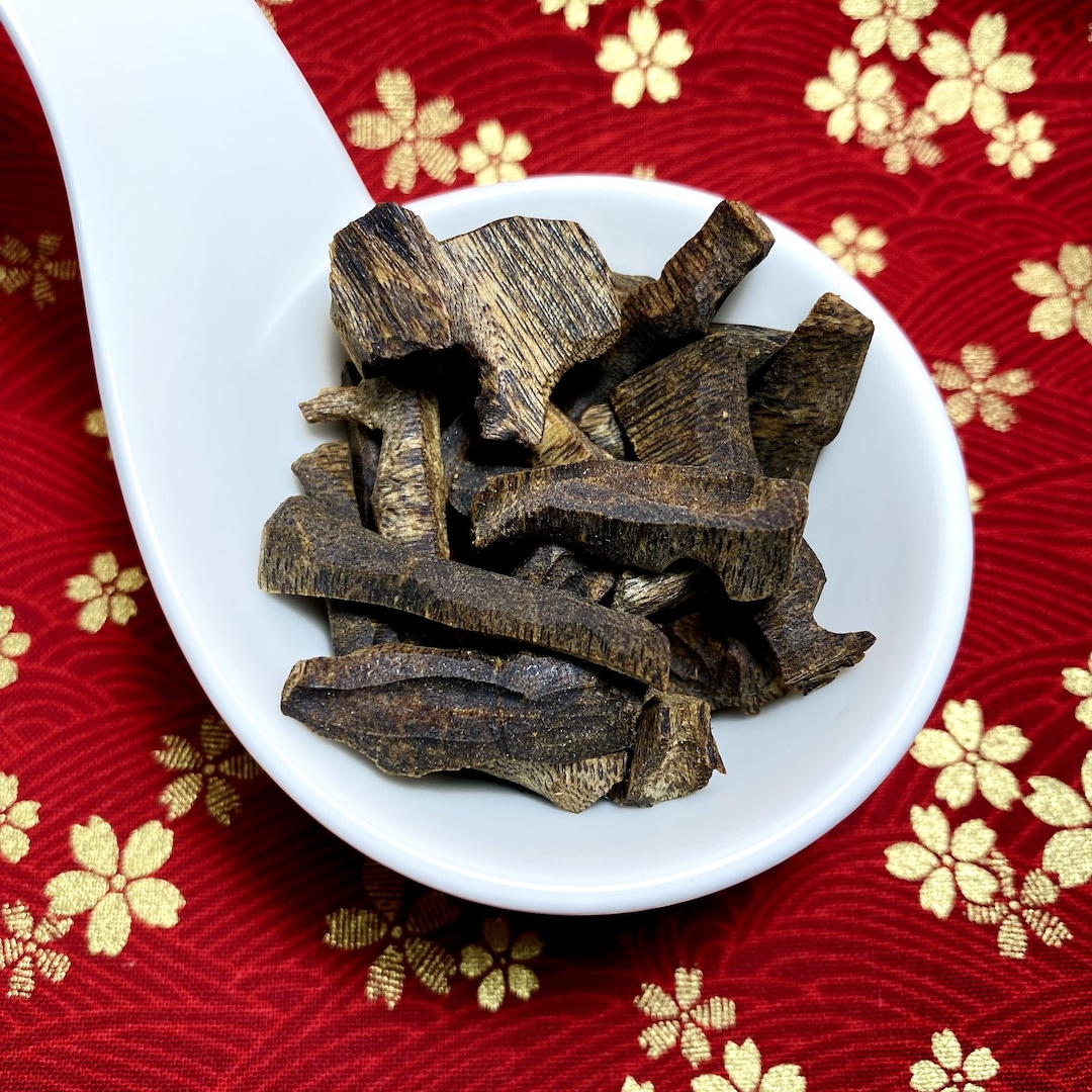 Green Kyara Pieces | 100% Naturally Cultivated | Aromatic Incense Wood ...