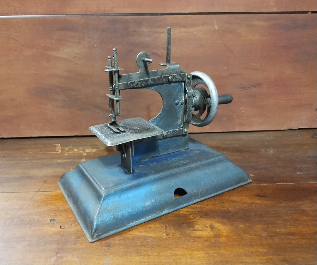 Antique Toy Sewing Machine - Etsy