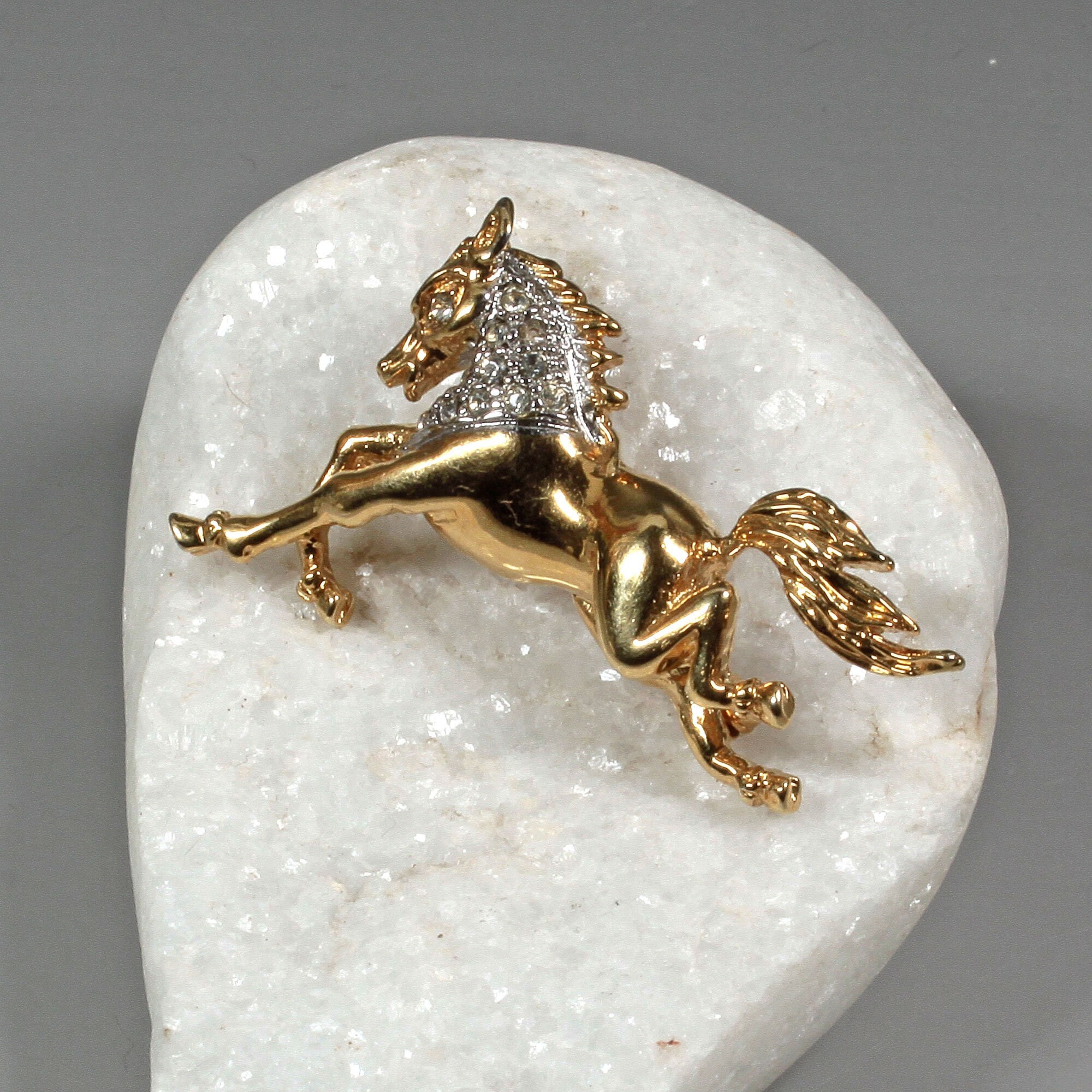 Vintage Gold Tone Horse Brooch Femme Men Golden Horse Memory Brooch ...