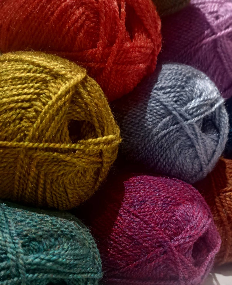 Fireside Blanket Attic 24 - Yarn Pack of Stunning Highland Heathers ...