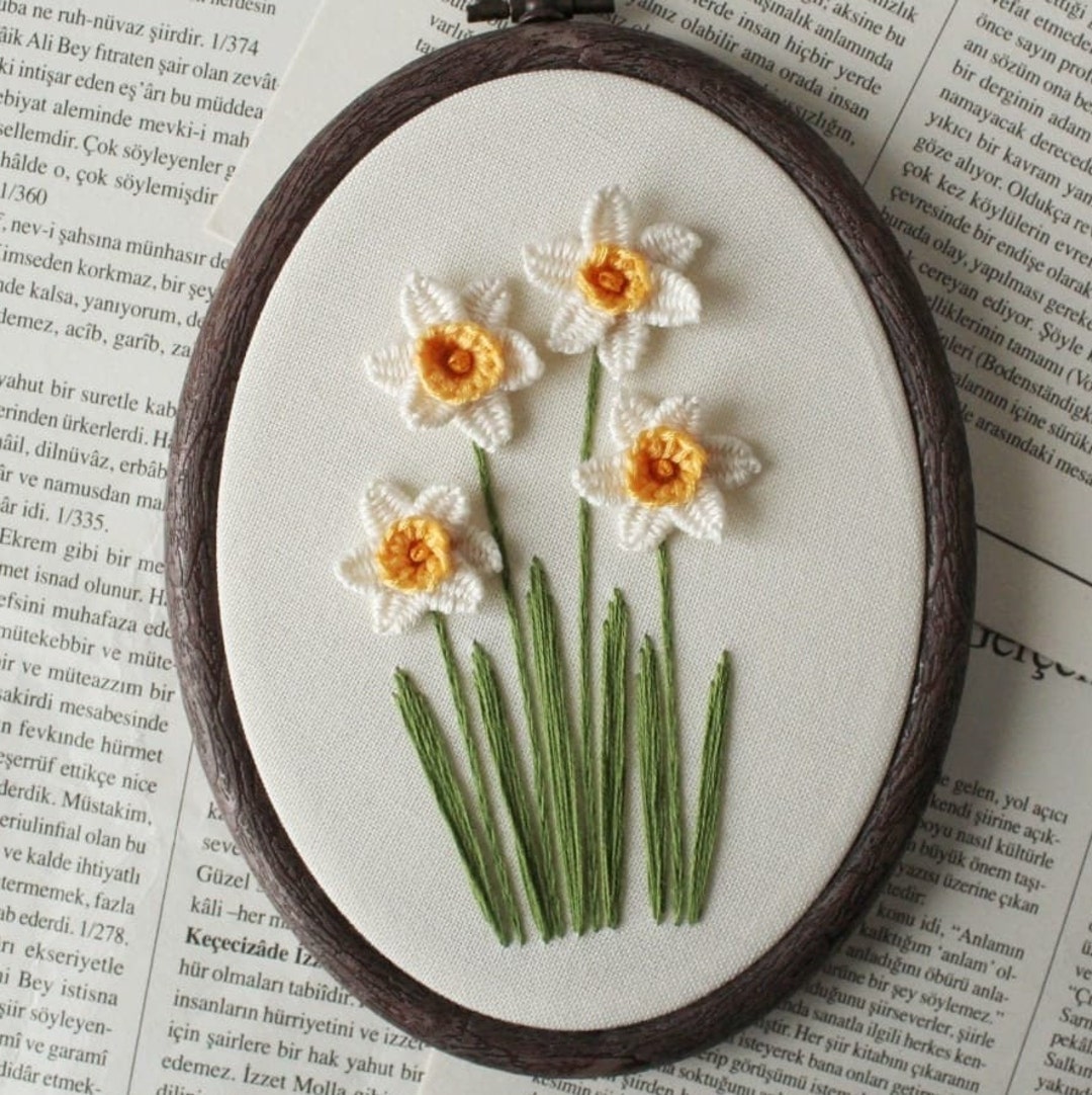 Daffodil Embroidery Hoop Art - Narcissus Flower Embroidery Wall Decor ...