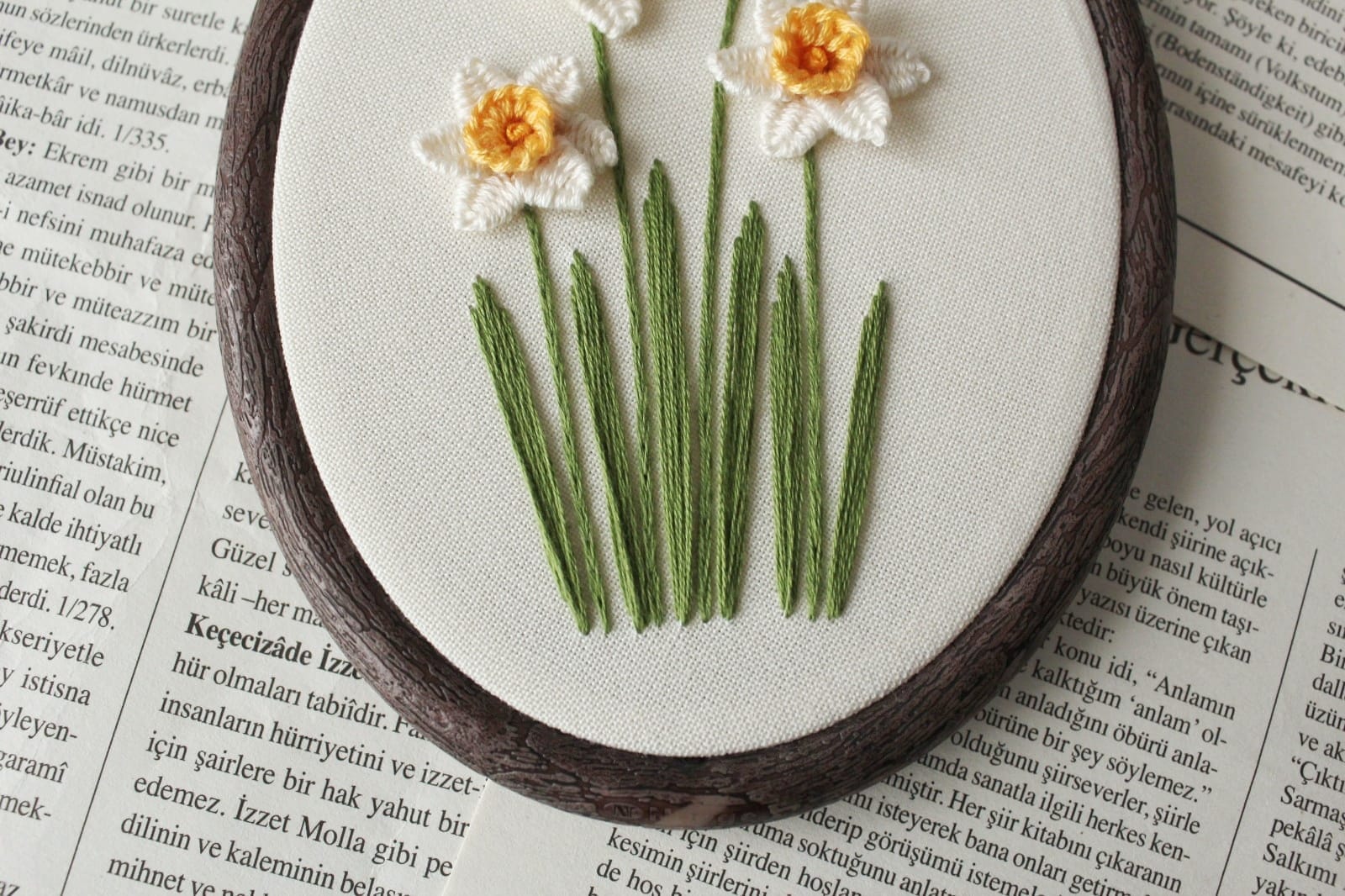Daffodil Embroidery Hoop Art - Narcissus Flower Embroidery Wall Decor ...