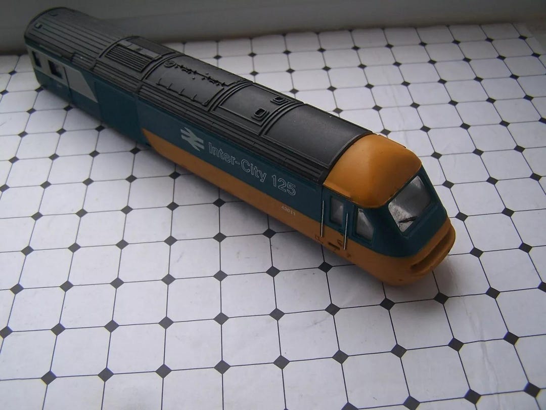 Model Railway, Inter-city 125, Engine Body, Caseing, 00 Gauge, Vintage ...