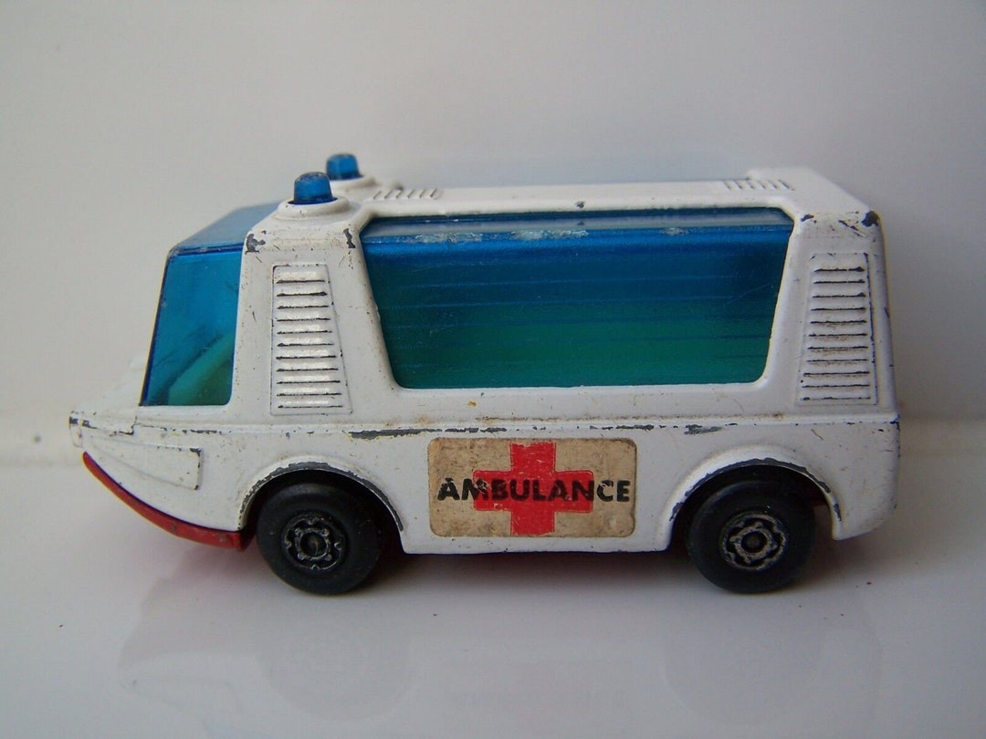 Matchbox Superfast, Ambulance, Die Cast Model, Emergency Vehicle ...