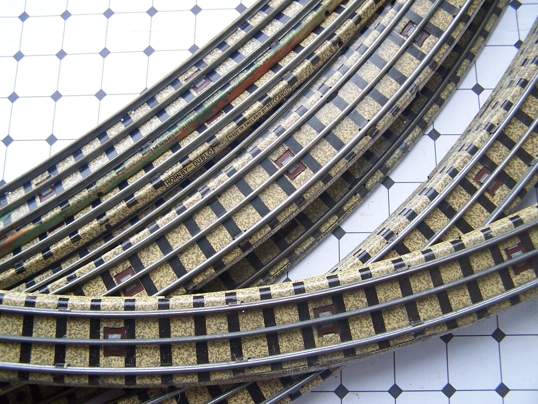 Model Railway, Curved Railway Track 34 Cm, Hornby Dublo, OO Gauge, 3 ...