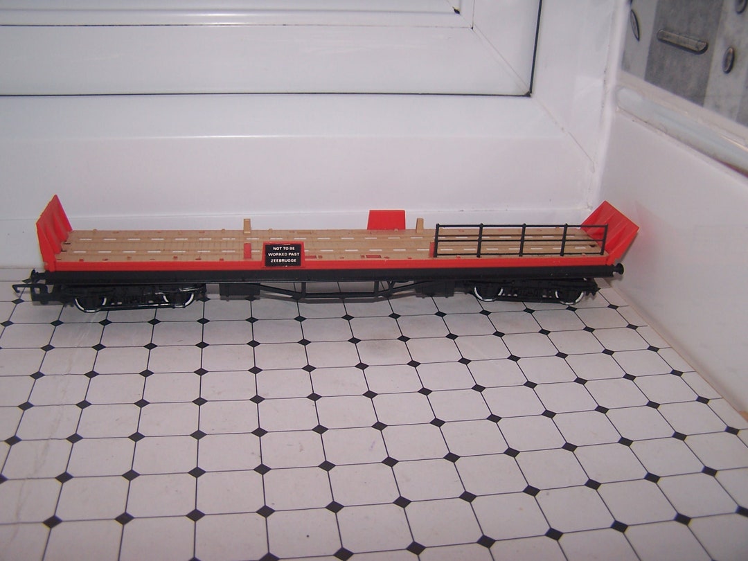Model Railway, Hornby, Single Track Car Transporter, Motorail, OO Gauge ...