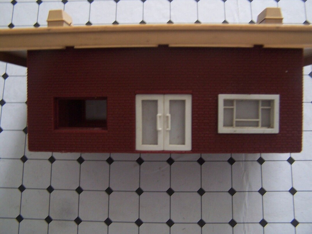 Model Railway, Tri-ang, Station Waiting Room, Platform Accessory, R473 ...