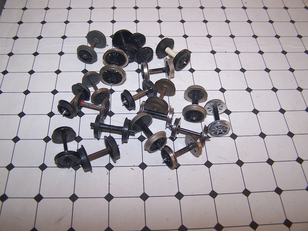 Model Railway, Wheels, OO Gauge Wheels , Assorted Quantity 20, 14 Mm ...