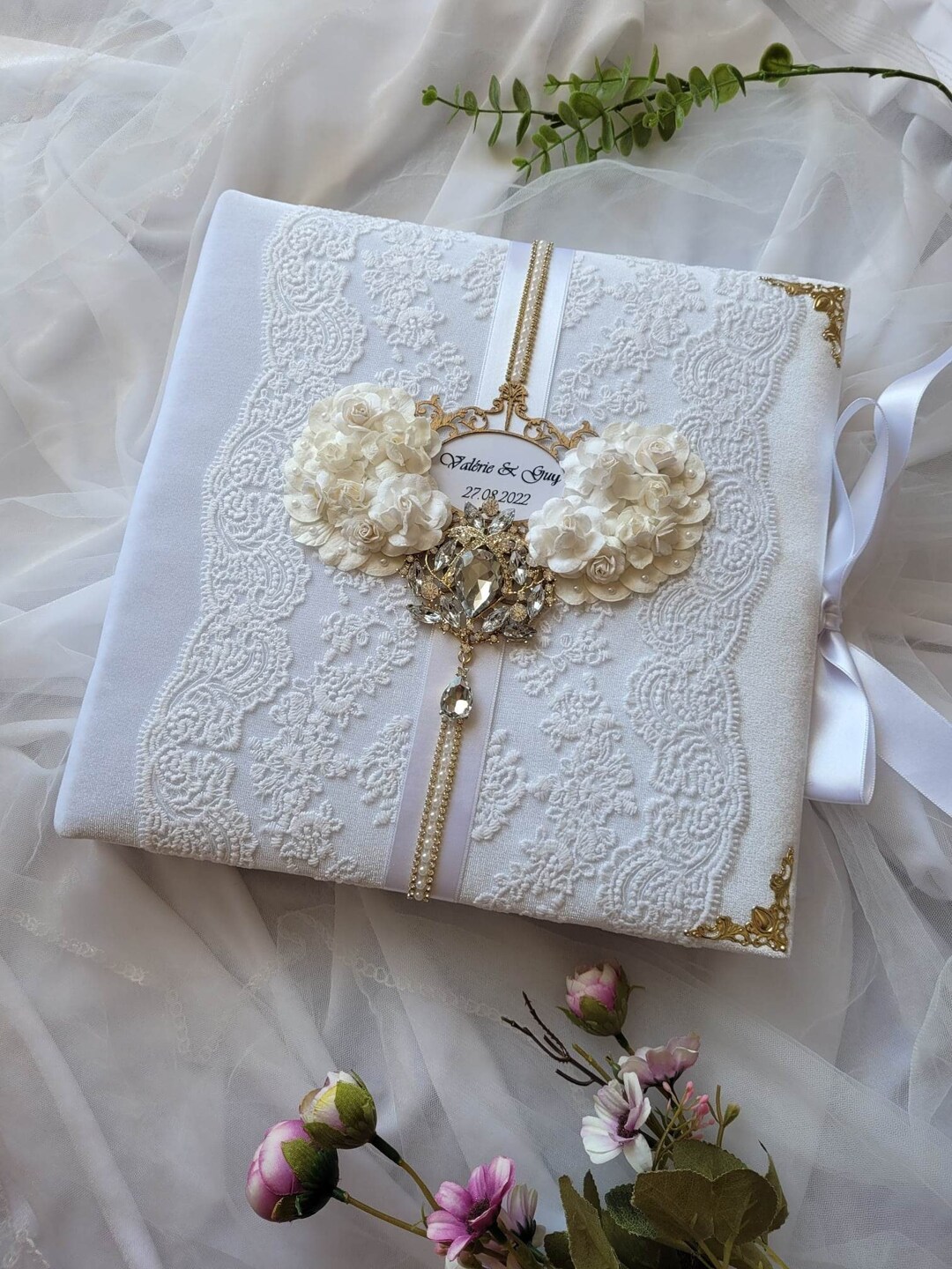 Elegant White Gold Photo Album Customizable, Perfect for Weddings ...