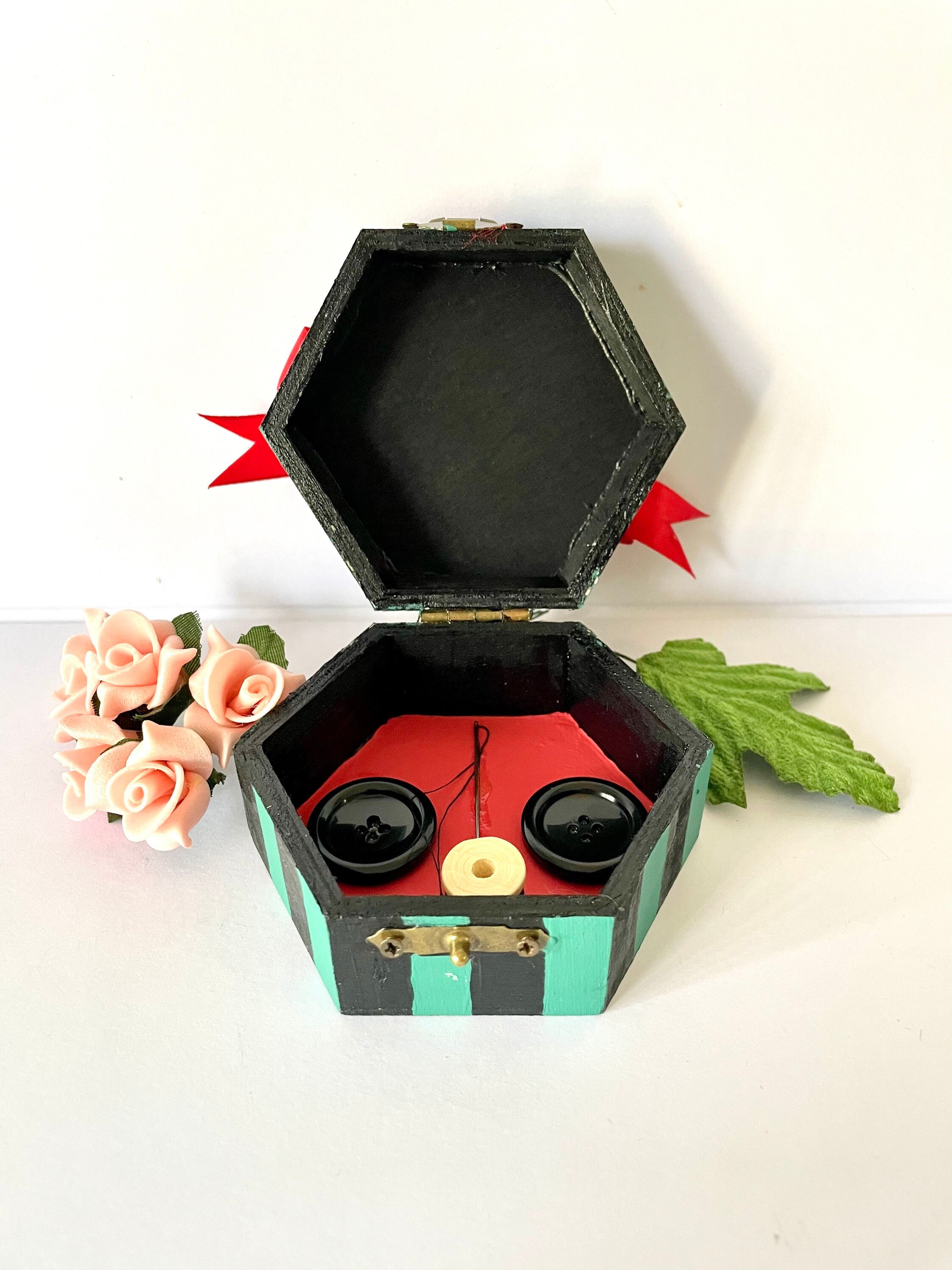 Coraline Button Box - Etsy Canada