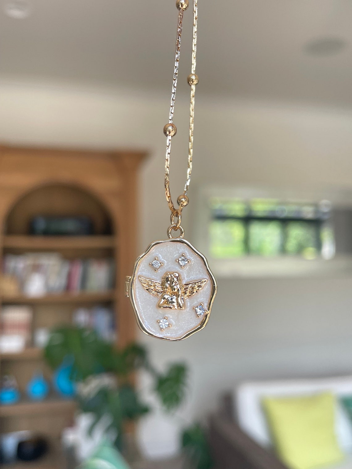 14K Gold Angel Oval Necklace, Vintage Shell Locket Necklace, Fairy ...