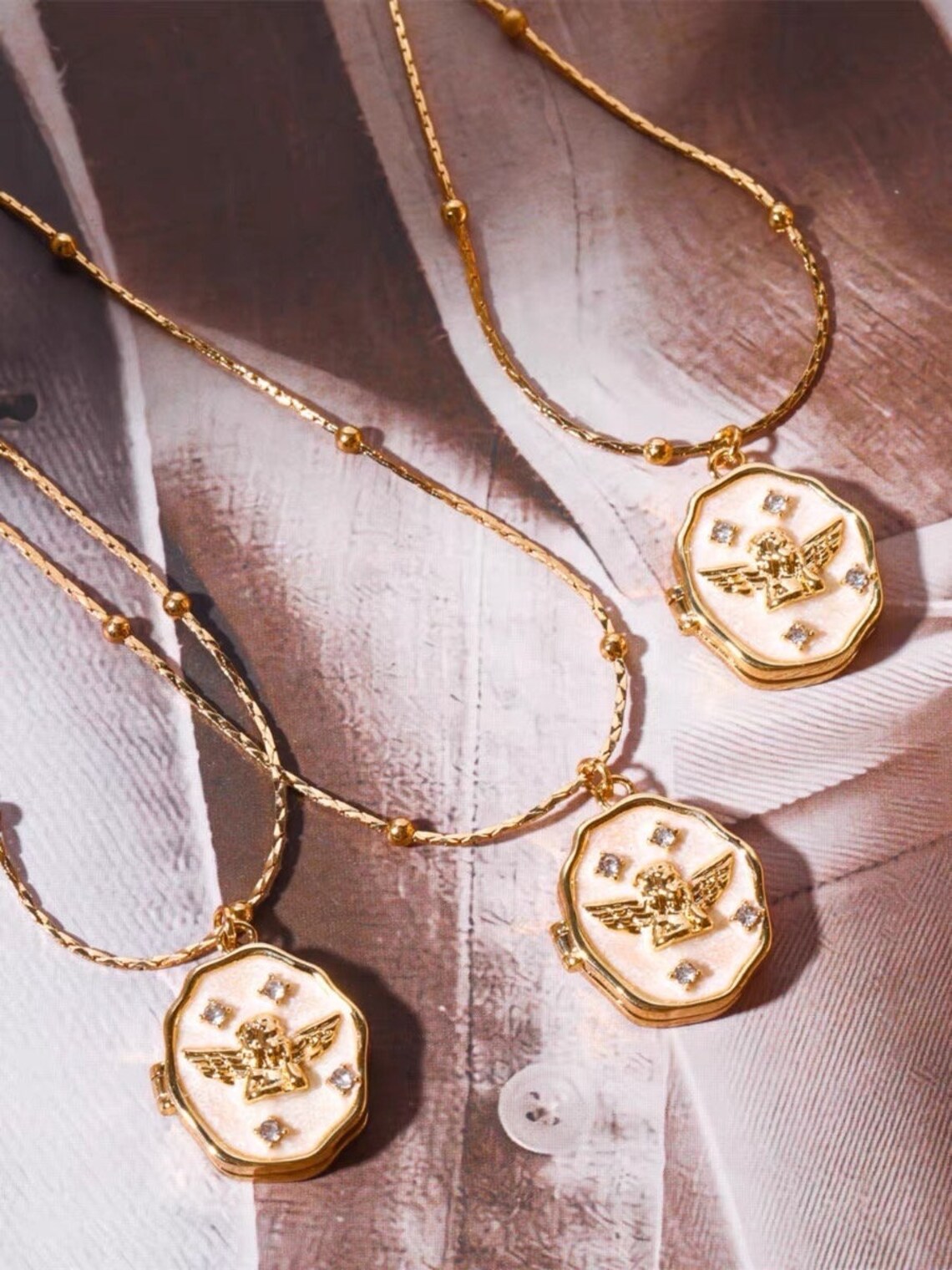 14K Gold Angel Oval Necklace, Vintage Shell Locket Necklace, Fairy ...