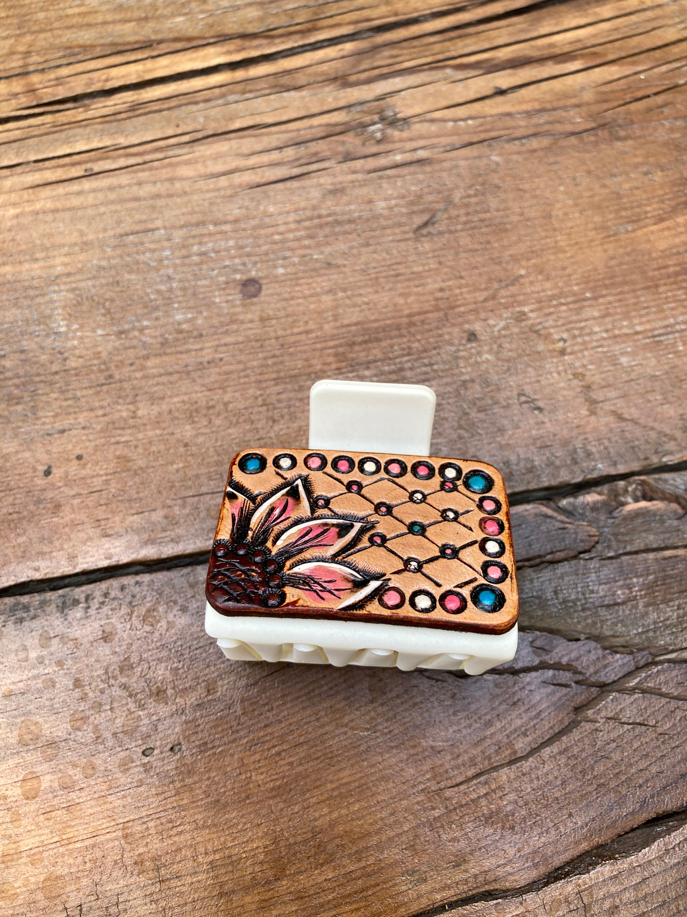 2 Claw Clip With Hand Tooled Leather - Etsy