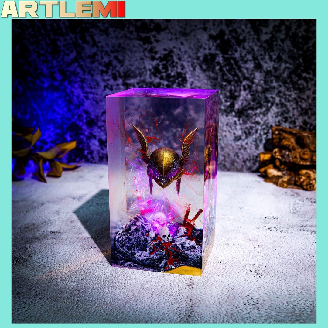 Male.nia Helmet Epoxy Lamp Elden Ring Night Lamp, Resting Place in DA ...