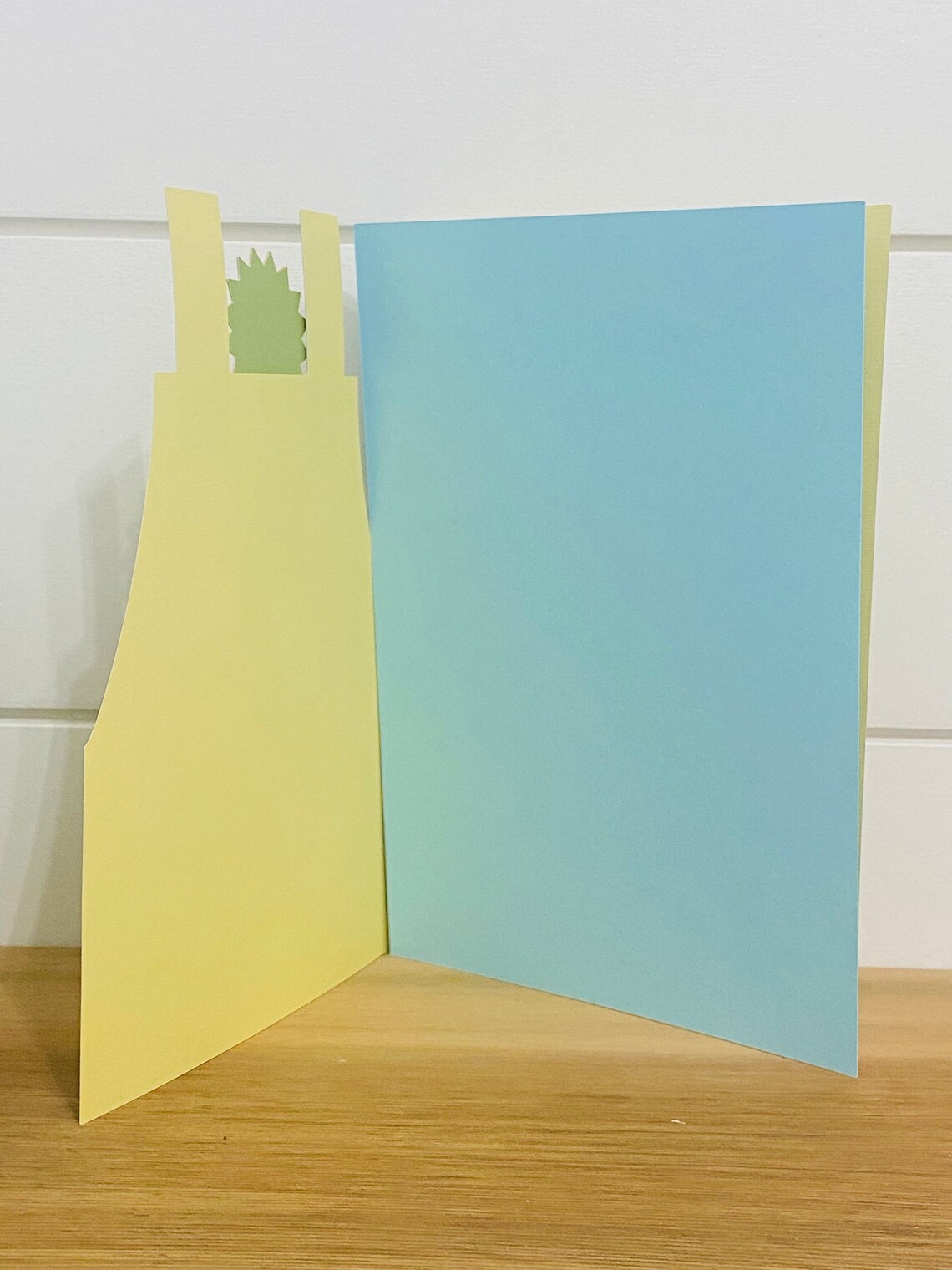 Handmade Gradening Apron Card |fun | Flowers - Etsy