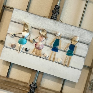 SEASHELL FAMILY /seashell Cats at the Beach / Coastal Decor - Etsy