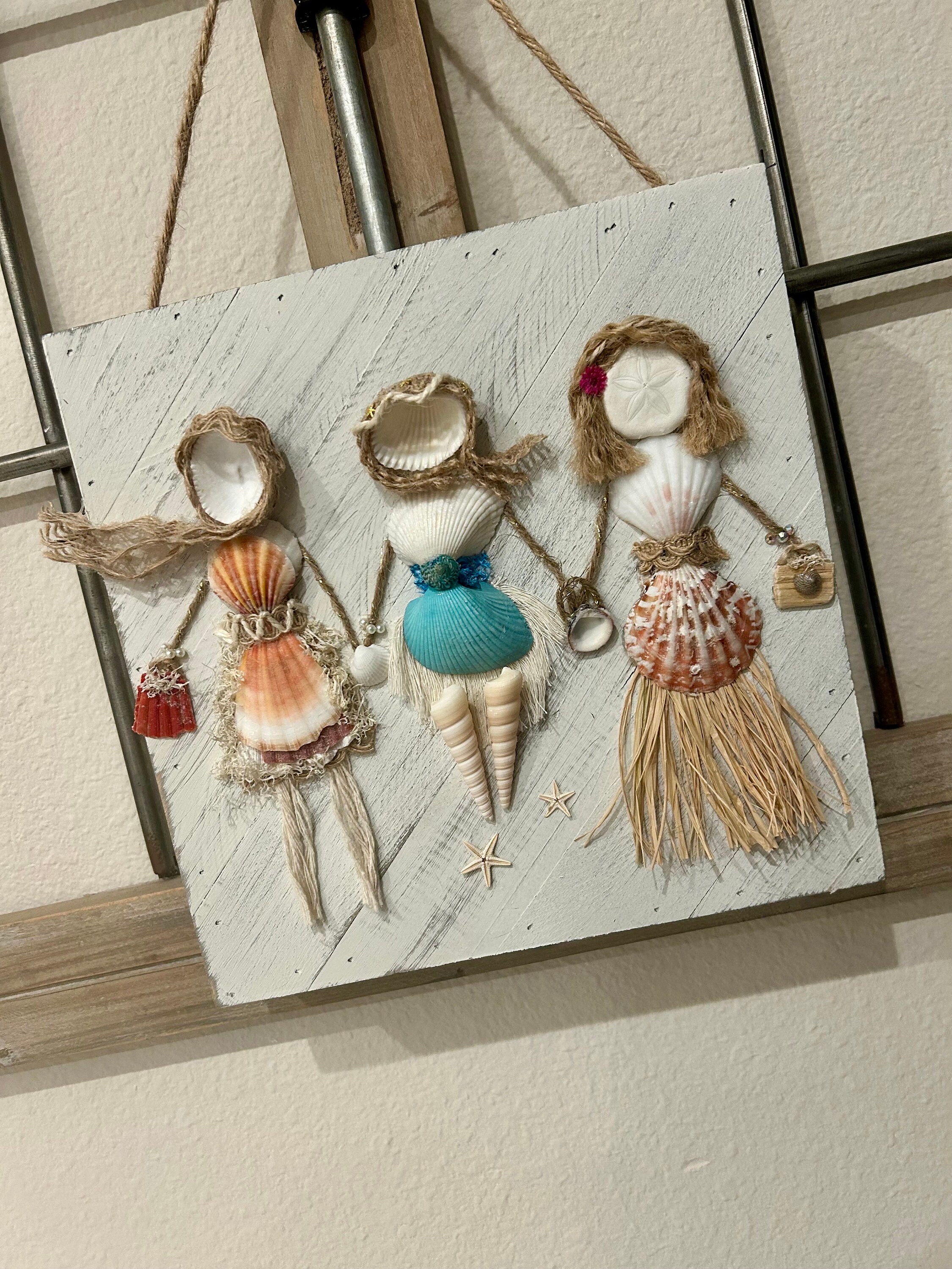 COASTAL DECOR / SEASHELL Girlfriends at the Beach / Seashell Divas ...
