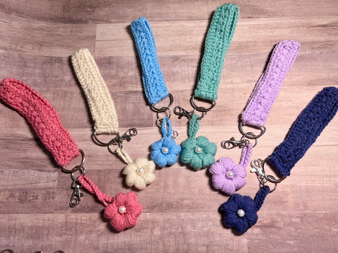 Crochet Puff Flower Keychain Wristlet - Etsy