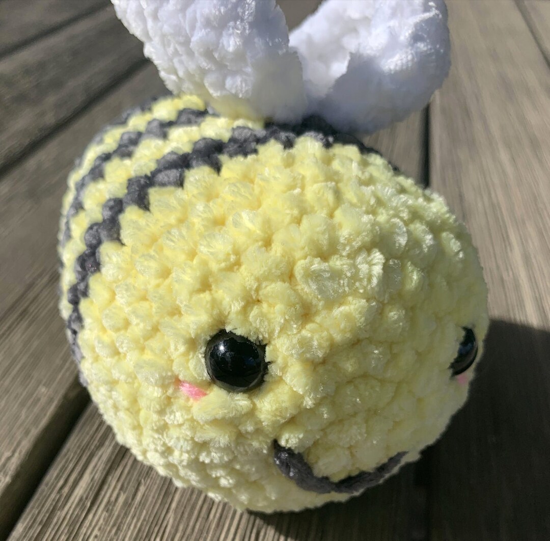 Fluffy Crochet Bee - Etsy