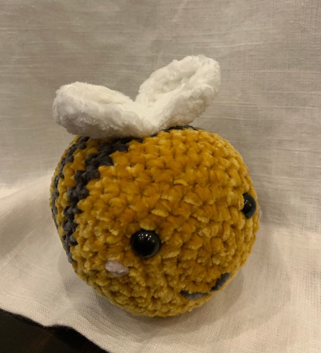 Crochet Traditional Fluffy Bee - Etsy