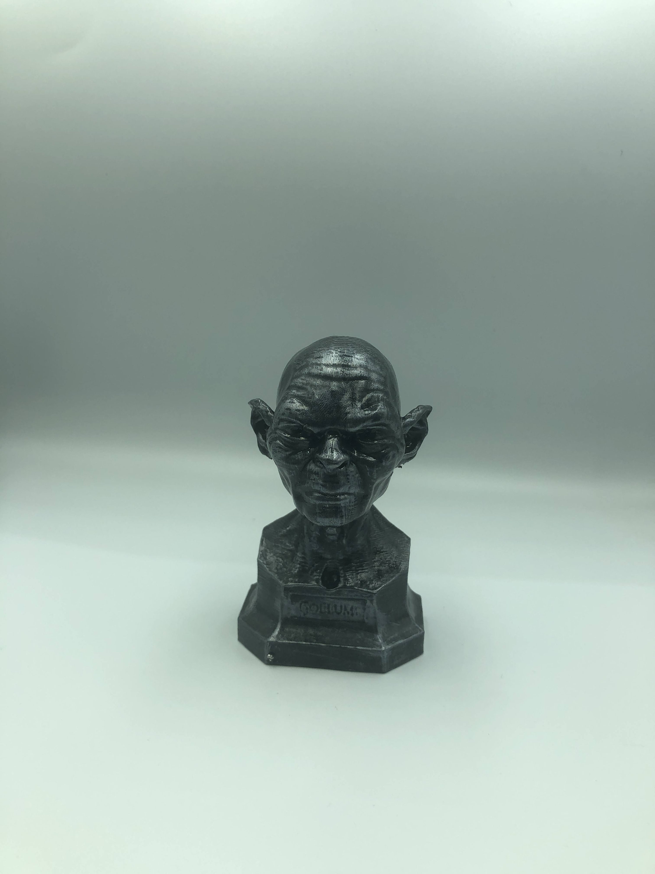 Lord of the Rings Gollum Figure, Gollum Bust, Collections, Souvenir ...