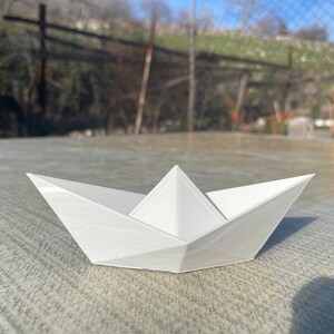3D Printed Paper Boat Figurine: Minimalist PLA Desk Decor - Etsy