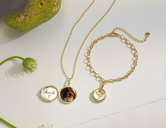Personalized locket bracelet store