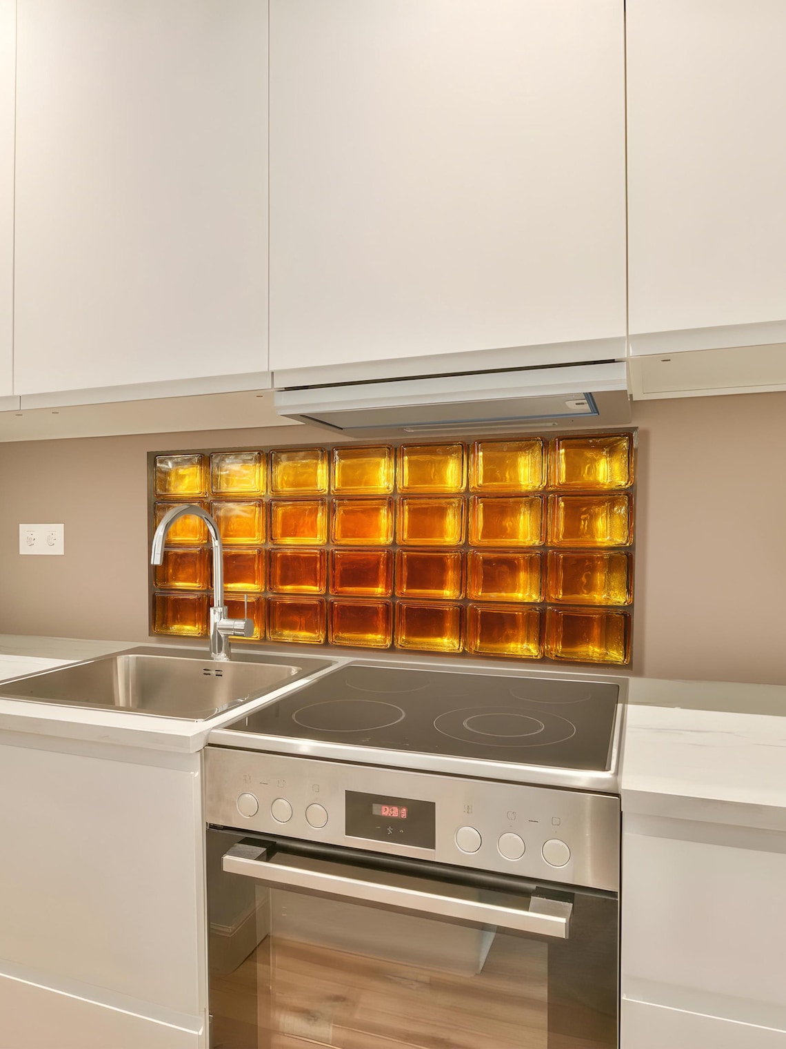 Tempered Glass Backsplash for Stove – Amber Glass Blocks Look - Etsy