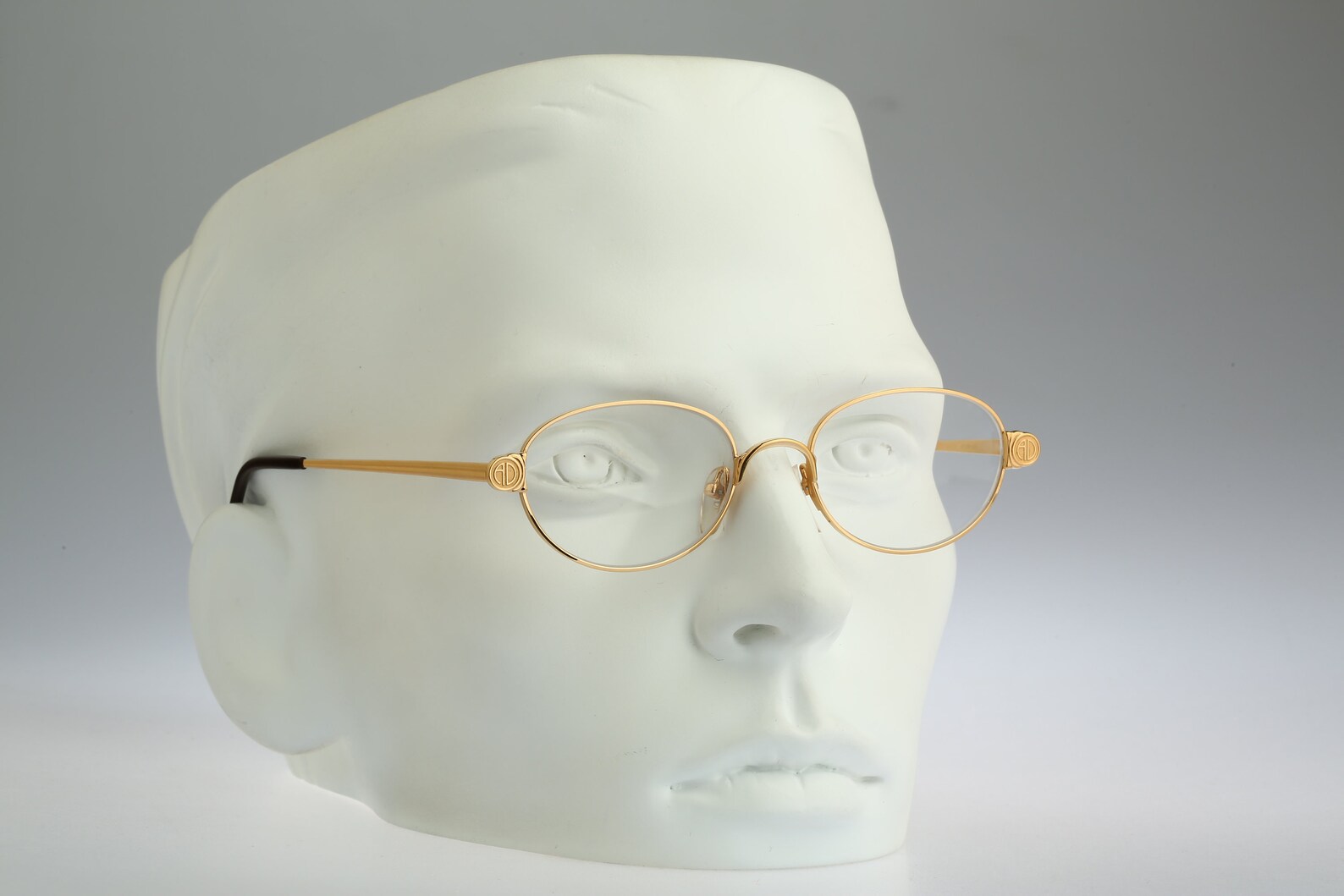 Alain Delon 3462 Vintage 90s Designer Gold Small Oval - Etsy