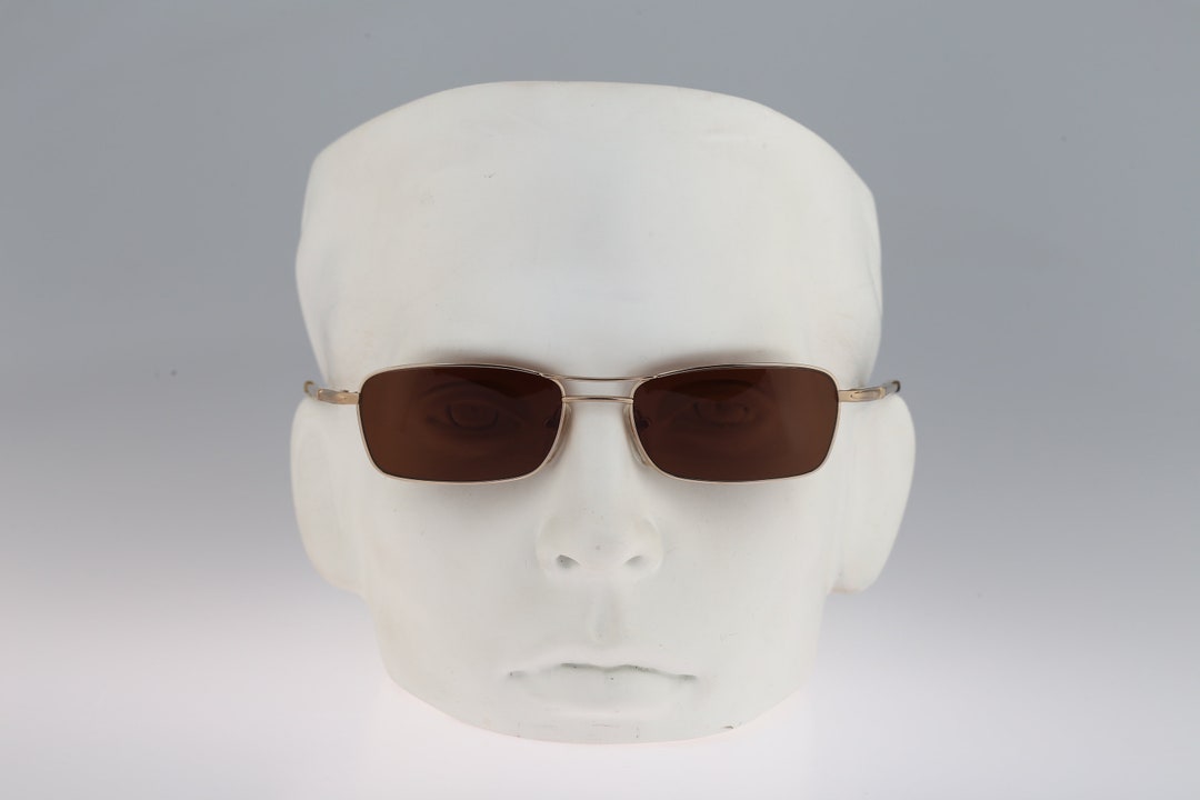 Nikon DT 4382 0456 Dura Titan, Vintage 90s Gold Slim Small Rectangle ...