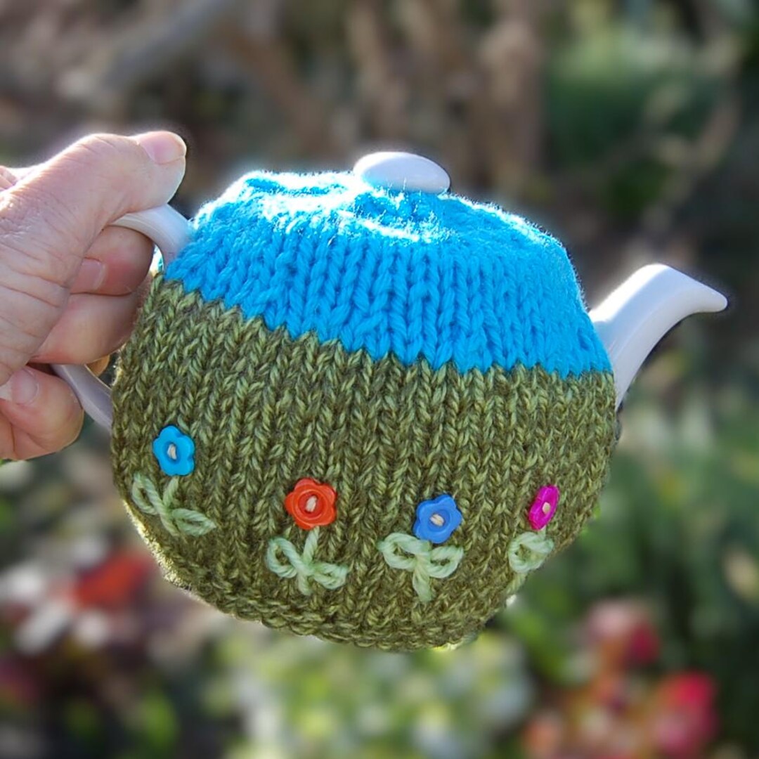 Hand Knitted Tea Cosy - to Fit a Small Tea for One Teapot, Knitted Tea ...