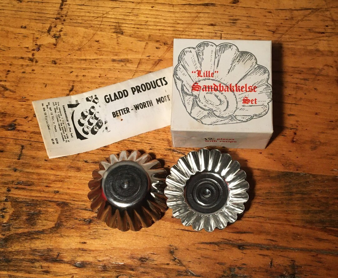 Vintage lille Sandbakkelse Tart Tins 45A: Gladd Co. Set of 12 With ...