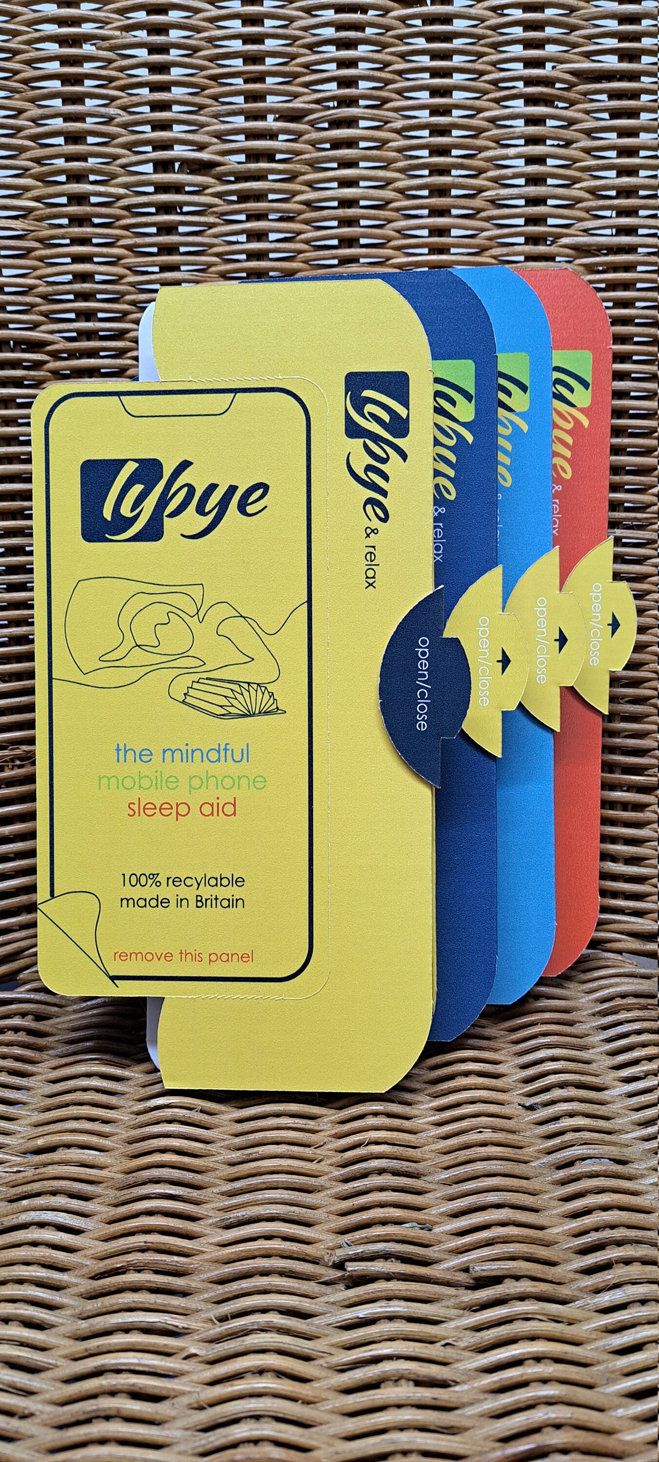 Lybye the Paper Light That's Powered by Your Phone, Providing Mediation ...