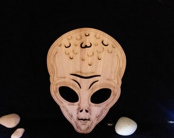 Wood Alien - Etsy