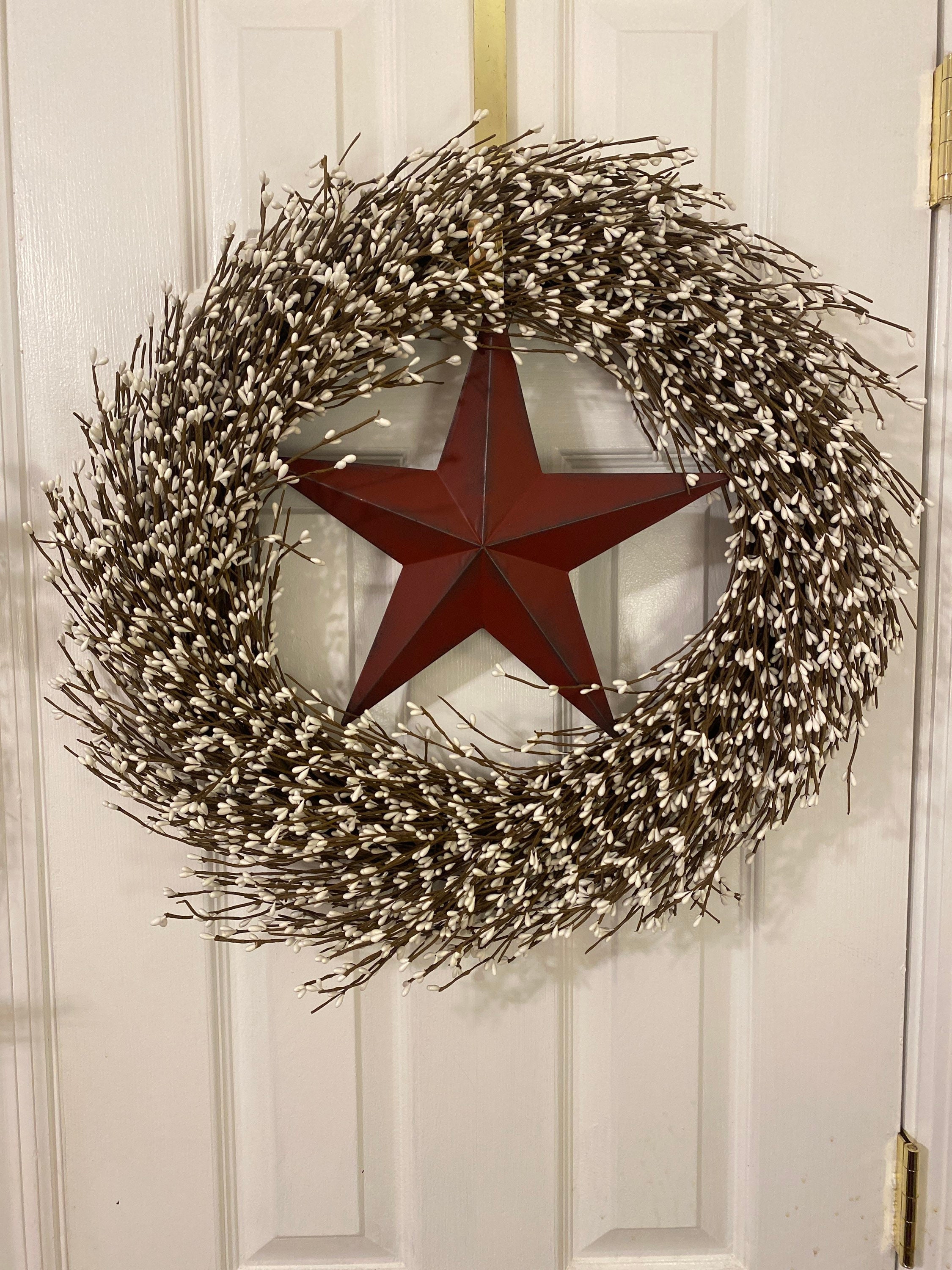 Extra Full 14 Pip Wreath-Burgundy & Metallic Silver Pip Berries w ...