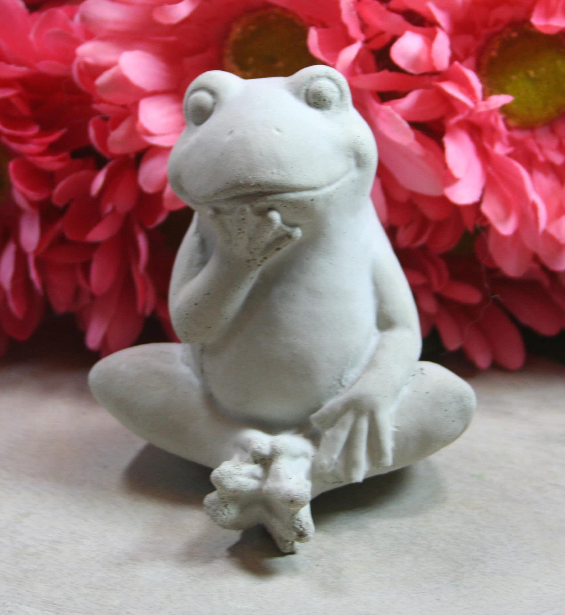 Frog Concrete Garden Statue, Home and Garden Decor, Use Indoors or ...