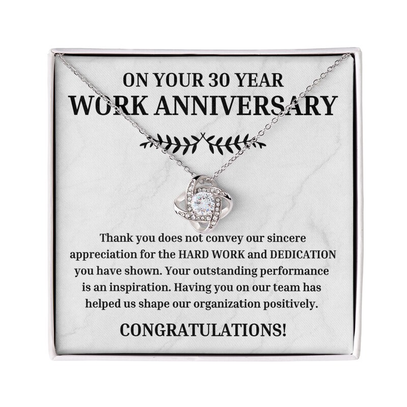 30 Year Employee Gifts - 60+ Gift Ideas for 2025