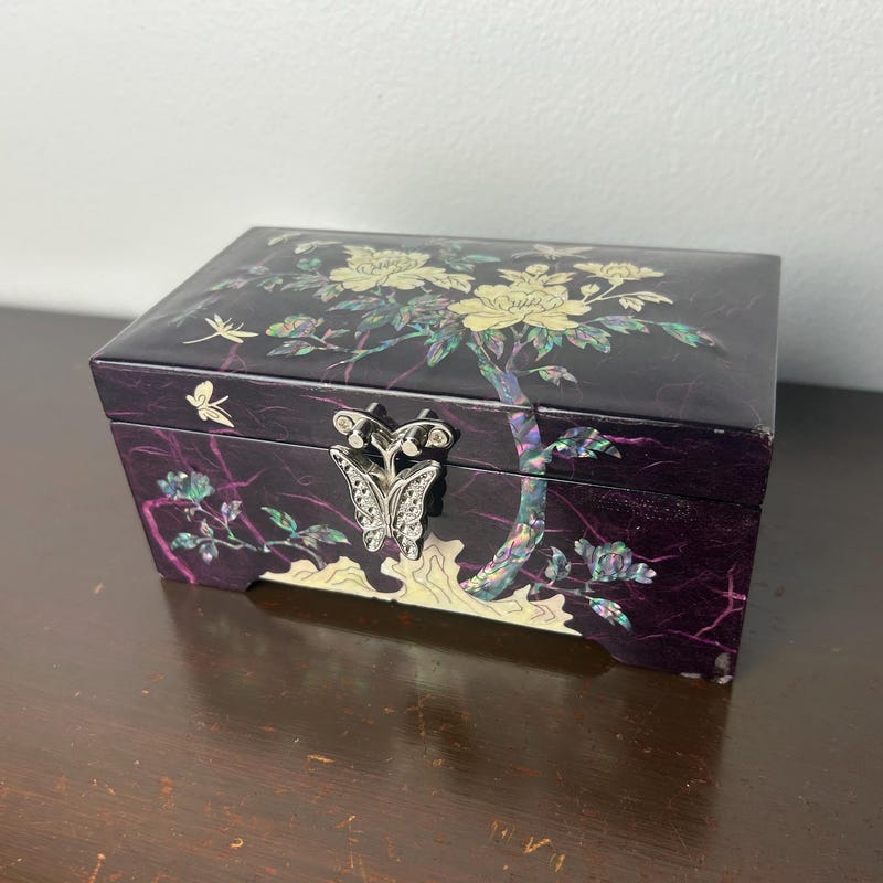 Traditional Jewelry Box - Etsy