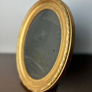 Vintage Gold Oval 8x10 Portait Picture Frame Wall or Table Mount ...