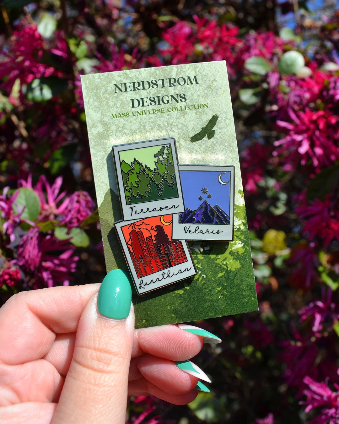 SJM Universe Polaroid Enamel Pin Throne of Glass, ACOTAR, Crescent City ...